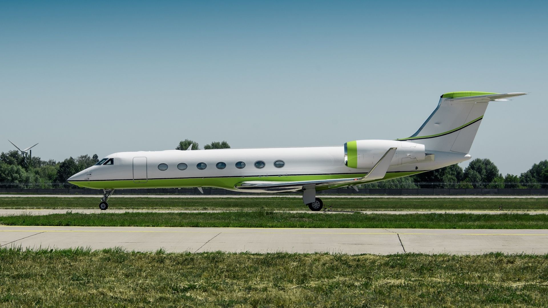 Gulfstream G550 Charter Flights - PrivateJet.com